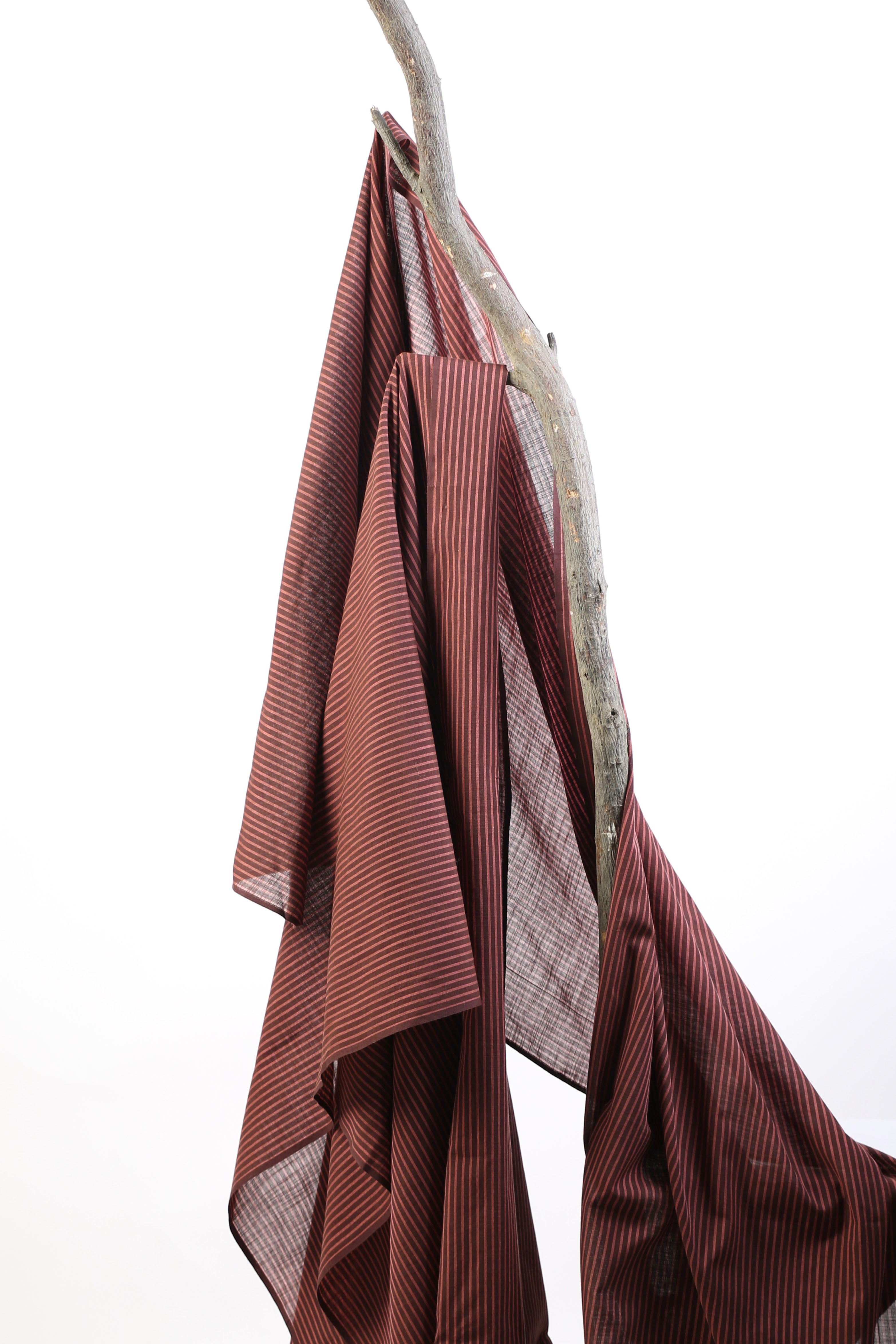 Maroon Lines – VOILE